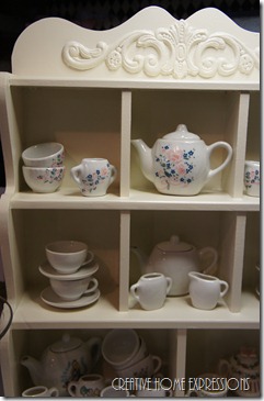 Creative Home Expressions: A Pretty Little Tea Set Shelf